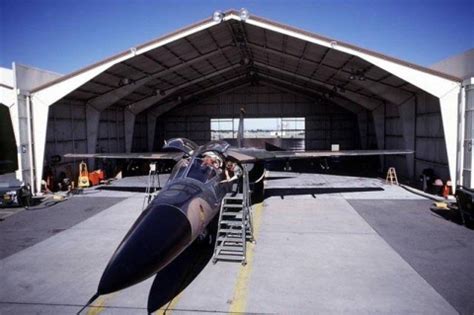 Airplane Mechanic Salary in California: A Deep Dive into Wages, Demand ...