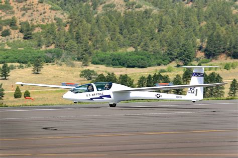 The World of Gliders (Sailplanes): A Detailed Exploration - Bolt Flight