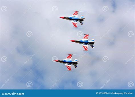 The World's Most Spectacular Aerobatic Teams - Bolt Flight