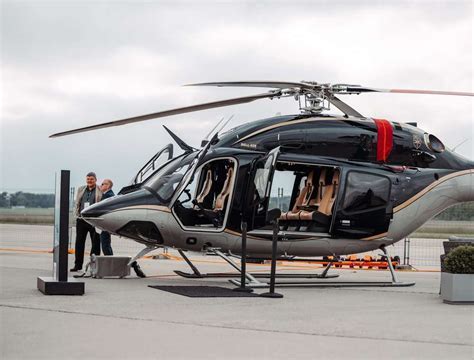 Top 6-Passenger Helicopters: Luxury, Performance, and Practicality in ...