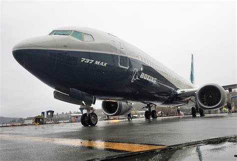 Record Month: Boeing Secures 303 Orders, Hits 737 MAX Production Cap ...