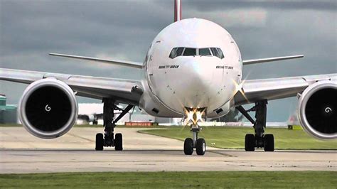Boeing 777 vs 787 Dreamliner: Five Key Differences Explained Simply ...