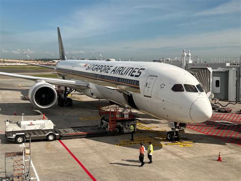 Boeing 787-10 Deployment Surge: Why Airlines Are Increasing Capacity on ...