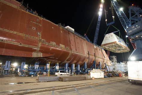 Why the USS Zumwalt Looks So Different: Inside the Navy's Stealth ...