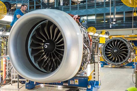 TUI Airways Expands Boeing 737 MAX 8 Fleet With 14 Additional Aircraft ...