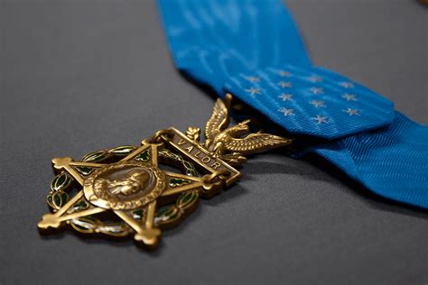American Airlines Faces Full-Scale Probe After Medal of Honor A321 ...