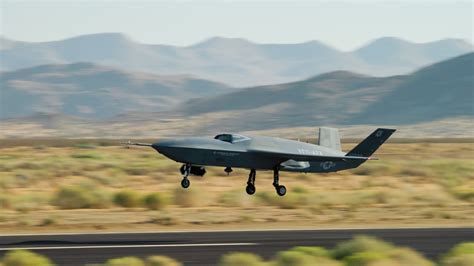 F-22 Raptors to Pioneer Control of ‘Fighter Drone’ Collaborative Combat ...