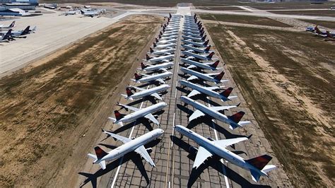 Aircraft Boneyard: Where Retired Planes Await Their Final Flight - Bolt ...