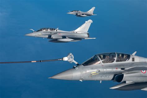 Top 6 Most Fuel-Efficient Fighter Jets - Bolt Flight