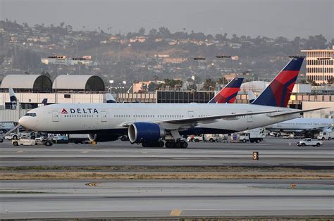 Delta Air Lines Fleet Strategy Explained: Inside the Airline’s ...