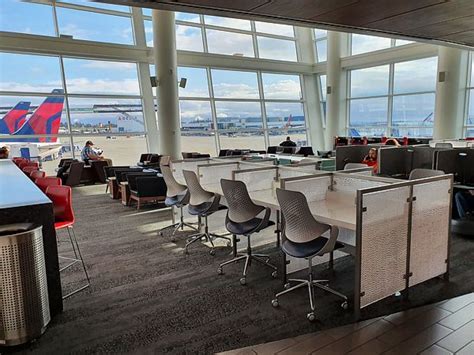 Inside the Crown Jewel of Delta Sky Clubs: Which Airport Has the Best ...