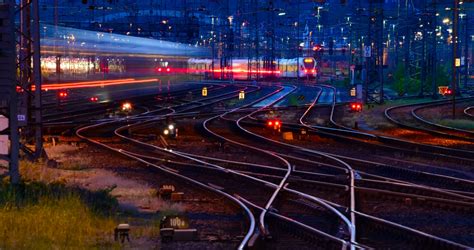 Govia Thameslink Railway Introduces Cutting-Edge Digital Signalling on ...