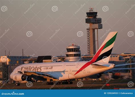 Emirates Doubles Down On The Airbus A380 After Record-Breaking $6.2 ...