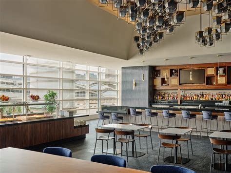 DCA Centurion Lounge Review (Terminal 2) – Inside the Amex Platinum ...