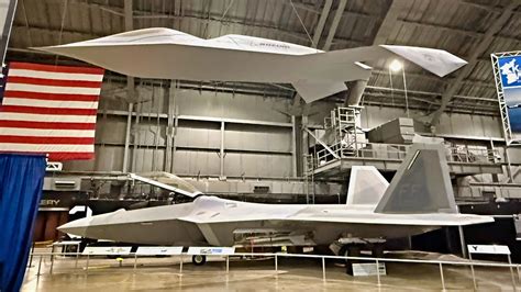 X-44 MANTA: The Tailless Stealth Fighter That Warned the Future - Bolt ...