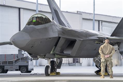 Inside the F-22 Raptor: An Unfiltered Look Into America's Stealth ...