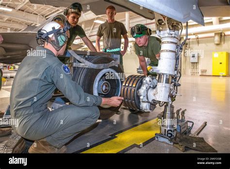 F-35 Fuel Capacity: A Deep Dive into the Stealth Fighter’s Endurance ...