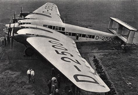 The Flying Wing: Aerodynamic Innovation and Stealth Revolution - Bolt ...