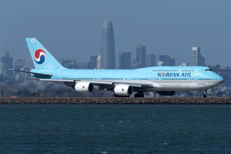 Inside the Soaring Costs of Operating a Boeing 747 in 2025 - Bolt Flight