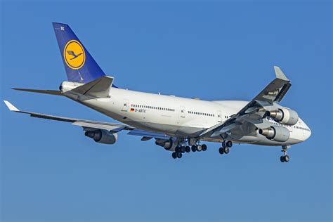 Why Lufthansa Still Operates the Boeing 747-400 in 2025 - Bolt Flight