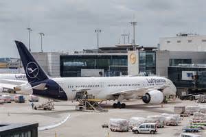 Lufthansa Opens 25 of 28 Boeing 787-9 Allegris Business Class Seats for ...