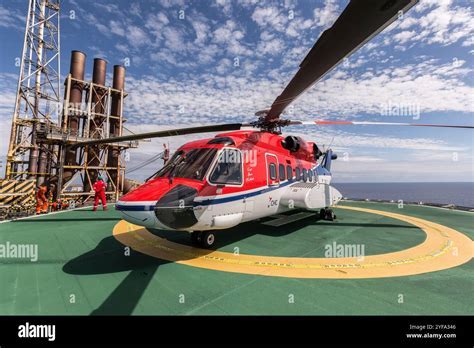 Why Is There a Giant ‘H’ on Helipads? The Real Reason Explained - Bolt ...