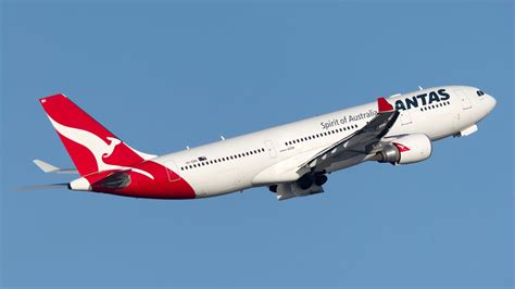 Qantas Confirms Direct Johannesburg–Perth Route Launching December 2025 ...