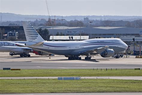 The New Boeing 747-8 Air Force One: What’s the Latest on America’s ...