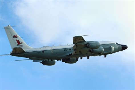 The 5 Largest Aircraft In The RAF Fleet - Bolt Flight