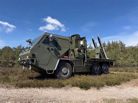 UK Delivers Raven and Gravehawk Air Defense Systems to Ukraine as Drone ...