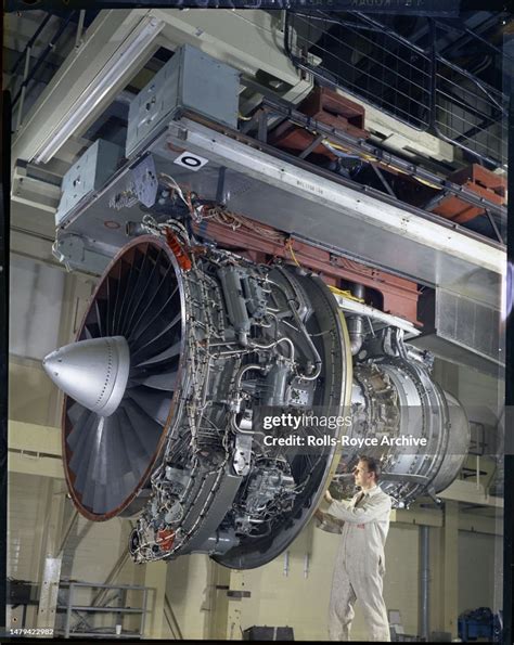 Do the Boeing 747-400 and 757 Share the Same Engine Family? - Bolt Flight