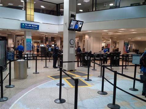 These Are The US Airports With The Longest TSA Security Lines - Bolt Flight