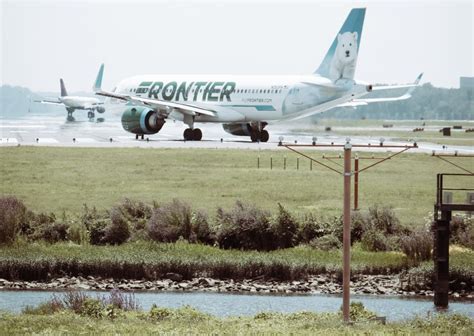 Is Frontier Airlines Really That Bad? Honest Truth Before You Book ...