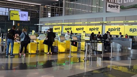 Spirit Airlines at Detroit Metro Airport (DTW): Unpacking the Passenger ...