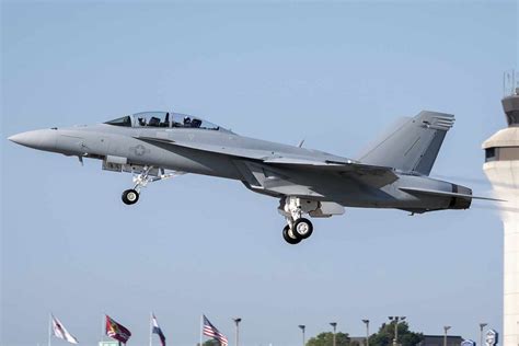 F/A-18 Block III Super Hornet: The Next-Generation Carrier-Based Fighter - Bolt Flight