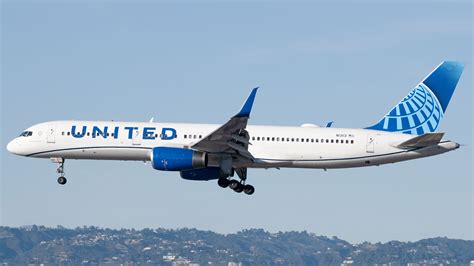 Single-Aisle Giants: The 10 Longest Boeing 757 Flights Linking the US ...