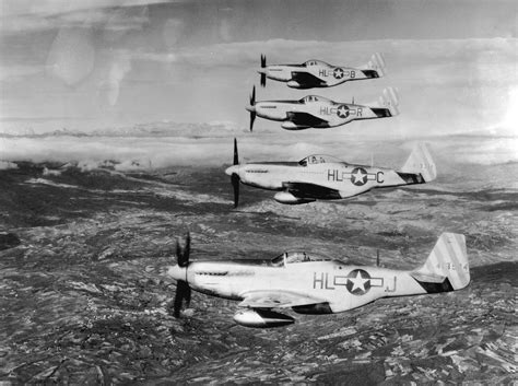 Why the P-51 Mustang's Underside Scoop Was a Revolutionary Design in ...